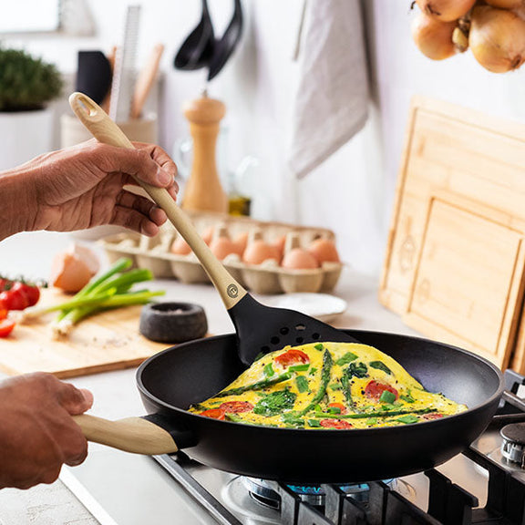 Official MasterChef Cookware Set 18pcs - Essential Black Kitchenware