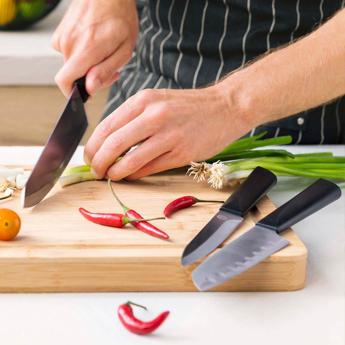Official MasterChef Japanese Knives 5pcs - Essential Black Kitchenware UK