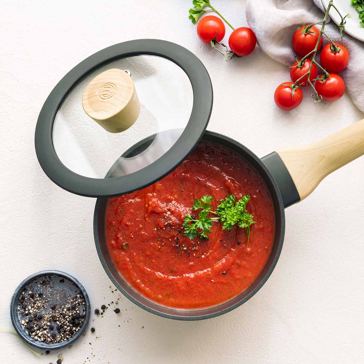 Official MasterChef Cookware Set 18pcs - Essential Black Kitchenware